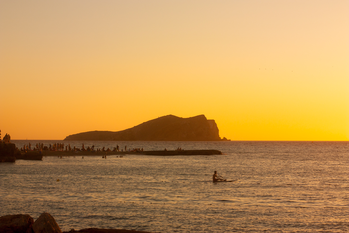 6 Ideas: A guide to Platges de Comte (Cala Conta - Ibiza)