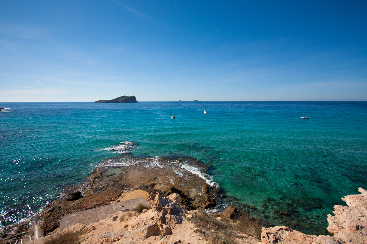 6 Ideas: A guide to Platges de Comte (Cala Conta - Ibiza)