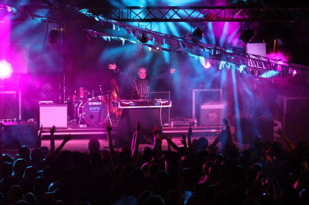 Fiesta Flower Power Sant Josep - Santjosep.net